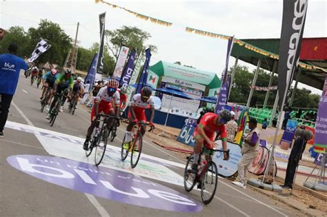 CYCLISME LA ème EDITION DU GRAND PRIX CHANTAL BIYA SE PREPARE SPORT EN UN