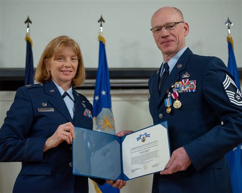 Andrews Concludes 35 Years Of Service To Guard Reserves 123rd