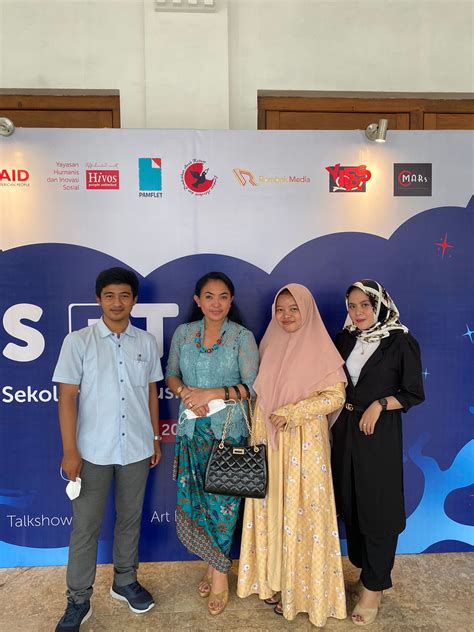 With Narsum Talkshow Alifid
