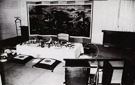 1979年韩国前总统朴正熙遇刺现场被最信任下属开枪爆头 金载圭
