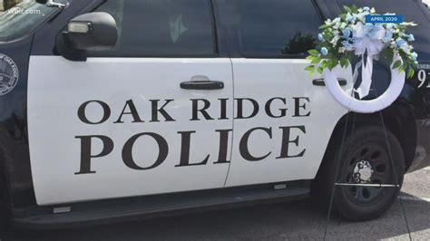 Man Dies After Single Car Wreck In Oak Ridge