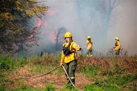 Incendio En Islas Del Delta Humo Afecta A Varias Poblaciones