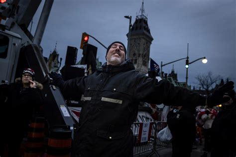 Trudeau Says Protests In Ottawa Must End Truckers Brace For Crackdown