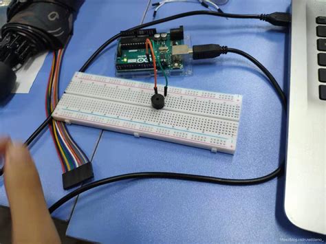 如何使用arduino连接蜂鸣器 Arduino单片机蜂鸣器正确连接方法 Csdn博客