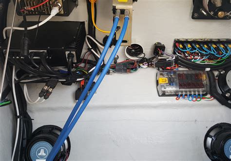 ΗΛΕΚΤΡΟΛΟΓΙΚΕΣ ΕΡΓΑΣΙΕΣ Diverib