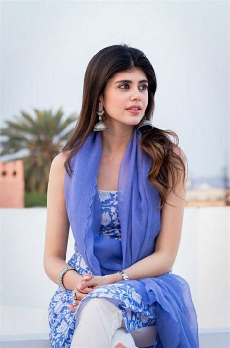 pin by the photoholic on sanjana sanghi simple college outfits
