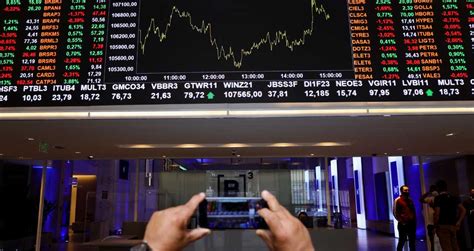 Day Trade Suzano SUZB Weg WEGE e mais ações para comprar nesta segunda Money Times