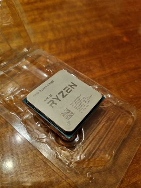 Amd Ryzen 5 3600 Nekorišteni Wraith Stealth Hladnjak
