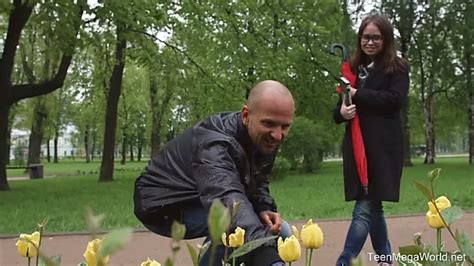 Skilled Lover Knows How To Convince Beautiful Babe Katti Gold To Try Anal Sex For The First Time