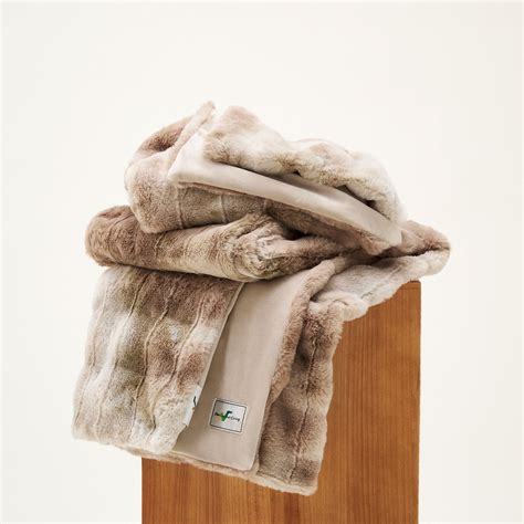 Faux Rabbit Fur Throw Blanket In Luxury Plush 50x60 Super Soft Thick