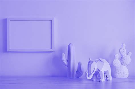 Desain Meja Ungu Dengan Kaktus Gajah Dan Bingkai Konsep Mock Up Modern