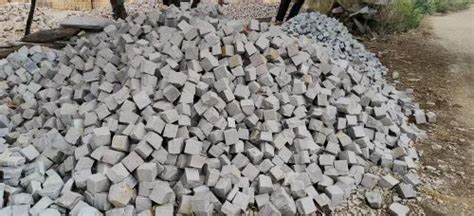 Dark Grey Cobblestone Material Sandstone At Rs 2500 Tonne In Bundi