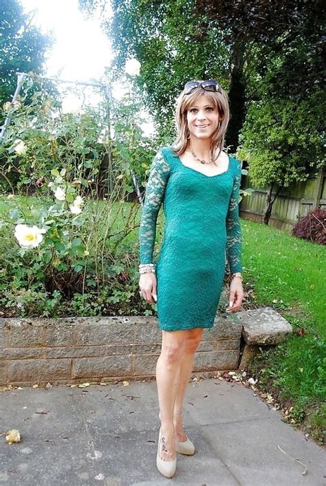 Cameltoesnon Pornvoyeurgurlygirlswithbulgesintheirdress