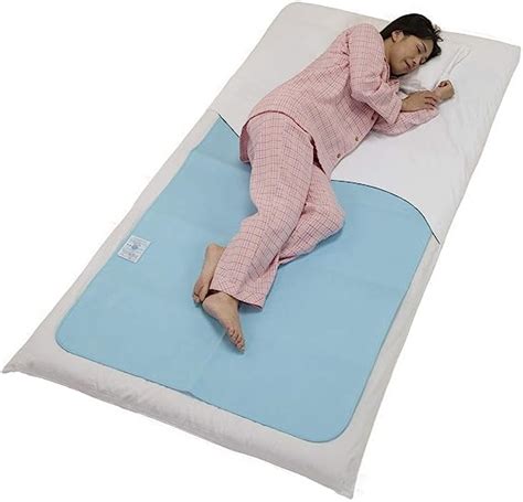Amazon co jp 除湿シート シングルサイズ 2枚組 除湿 ベッド ふとん 布団 シングルサイズ シングル 除湿シート 乾燥