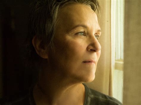 Mary Gauthier Marks The 20th Anniversary Of Mercy Now At The Rogue Folk