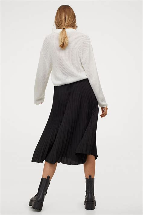 Pleated Skirt