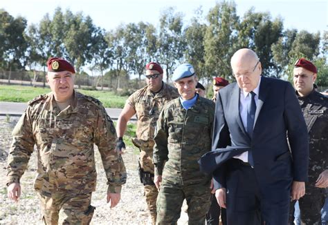 رئاسة مجلس الوزراء 🇱🇧 On Twitter 28 وقد وصل الرئيس وقائد الجيش
