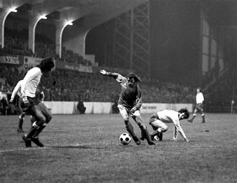 Saint Étienne Hajduk Split 1974 La Naissance Du Mythe Des Verts