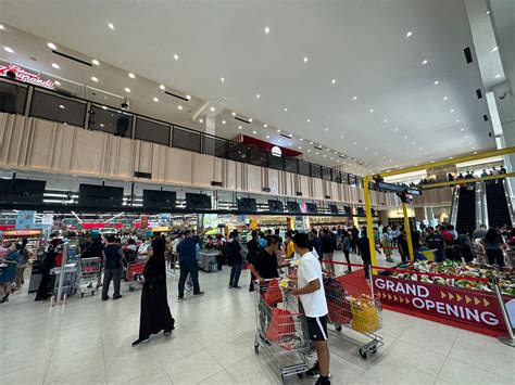 Persen Produk Lokal Masuk Hokky Store Pakuwon City Surabaya Timur
