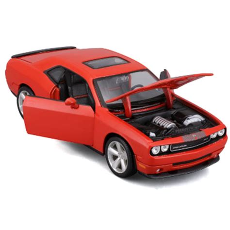 Maisto Metalni model autića 1 24 2008 Dodge Challenger SRT8 31280OG