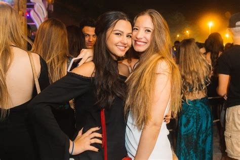 Festa Topless marca segunda noite de festas do projeto Na Praia Metrópoles
