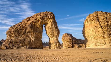 알룰라의 자연의 경이로움 사우디 아라비아 전담 투어 가이드