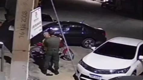 Vídeo policial agride idoso durante abordagem