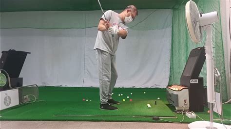 👋웨지로 공2개를 치는 연습 ️ 어프로치연습 56도웨지 골프똑딱이연습 골프독학 공2개치기 Golf Practice