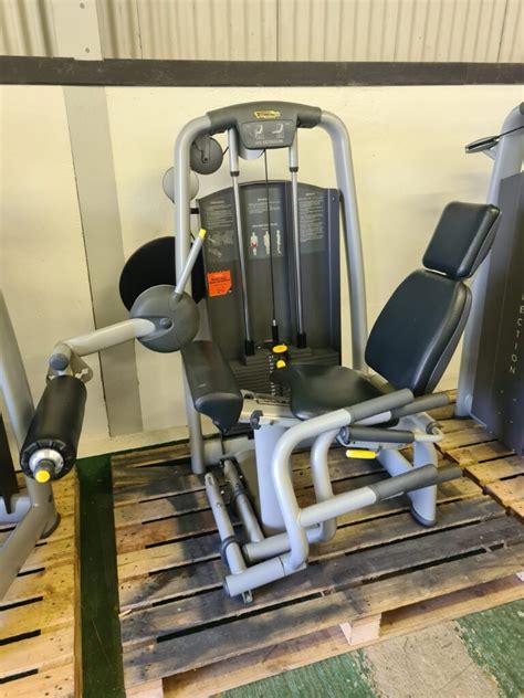 Technogym Selection Line Leg Extension Curl Dual Set Gym Equipment Ireland Kaizen Leisure