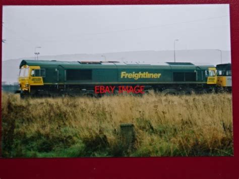 Photo Br Class 66 Loco No 66533 In Freighliner Livery View 4 Ebay