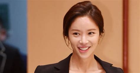 황정음 이혼 소송 중에도 본업 집중오늘22일 7인의 부활 포스터 촬영