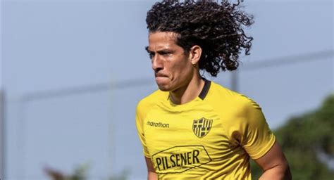 Universitario De Deportes Williams Riveros Ya Se Encuentra En Lima