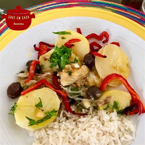 Bacalhau Em Lascas No Forno Em 2021 Bacalhau Receitas Internacionais