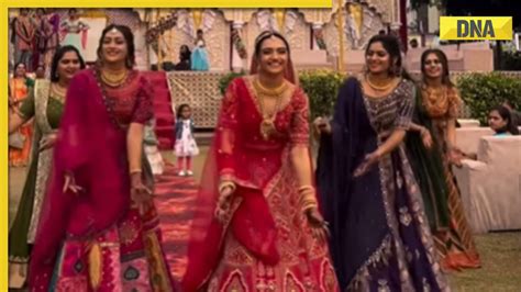 Viral Video Desi Bride And Her Girl Gang Steal The Show With Epic