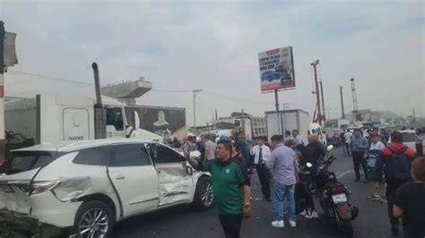 Camión provoca carambola en la autopista México Puebla reportan varios heridos Infobae