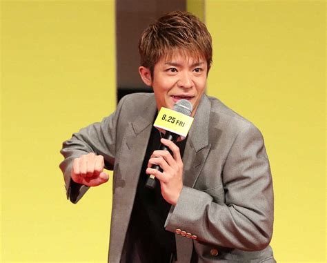 ＜映画「gメン」完成披露舞台あいさつ＞一発ギャグを披露する岸優太（撮影・大城 有生希） ― スポニチ Sponichi Annex 芸能