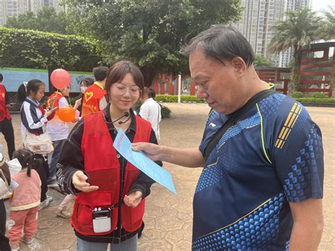 土建学院开展“弘扬雷锋精神，共创文明城市”志愿服务活动 柳州工学院