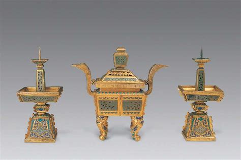 清中期 铜鎏金填珐琅嵌玉兽面纹三供上海长城 2005秋季艺术品拍卖会 上海长城拍品价格图片拍卖专场拍卖会预展拍卖会结果卓克拍卖频道