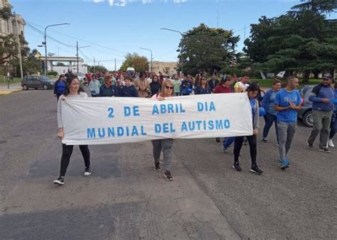 El Intendente Acompañó La Caminata Por Día Mundial De Concientización