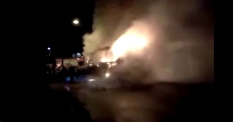 G Cinegrafista Amador Registra Inc Ndio A Nibus Em S O Jos