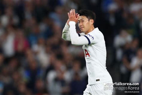 ‘손흥민만 남고 다 떠났다 Son 홀로 토트넘 남아 왕이 됐다 ‘epl 무패 1위 영광 만끽 중