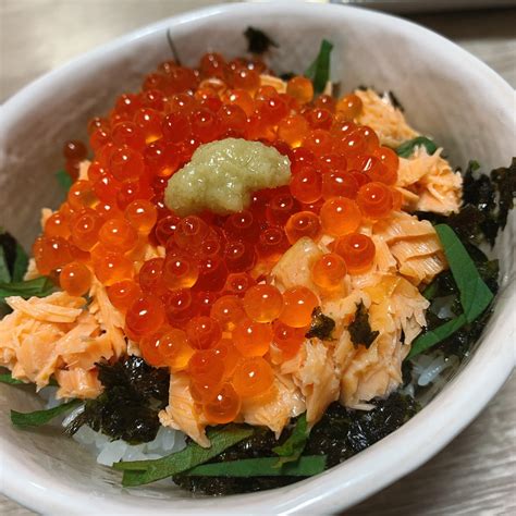 いくらと鮭の親子丼 レシピ・作り方 By よっちmmm 楽天レシピ