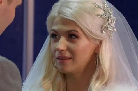 Eastenders Lola Pearce Actress Danielle Harold Shares Adorable Behind