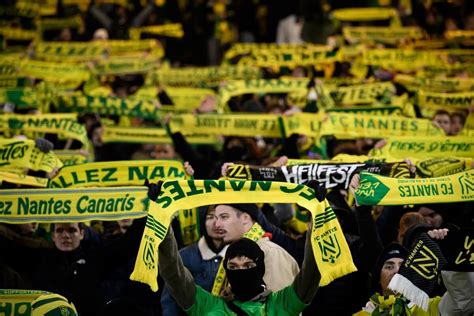 Nantes Nizza Morto Un Tifoso Dopo Gli Scontri Nel Pre Partita Sport It