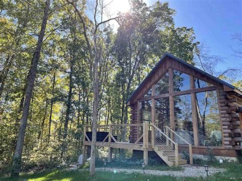 14 Incredible Cabins With Hot Tubs In Ohio Roaming The Usa
