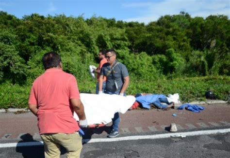 Pareja de motociclistas muere atropellada en la autopista Córdoba