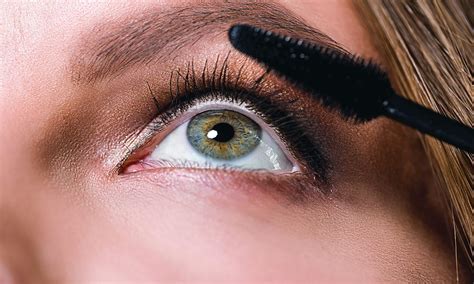 Choosing The Right Mascara To Enhance Your Lashes Is Easy Royal Examiner