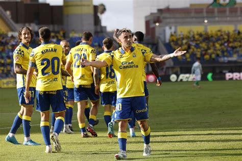 Alberto Moleiro En El Once Ideal De La Jornada De Sofascore