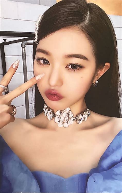 장원영 러브다이브 포카 스캔🙃 In 2023 Photocard Photo Cards Kpop Merch