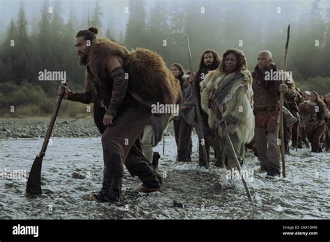 See Jason Momoa Left Alfre Woodard Center In White Fur Season